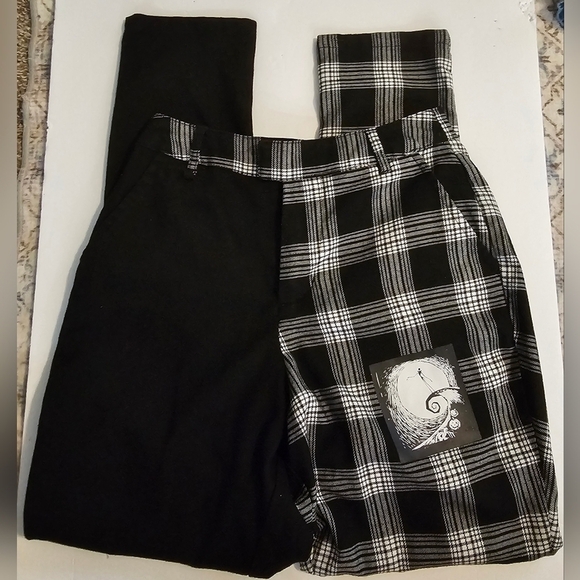 Disney | Pants & Jumpsuits | Disney Tim Burtons The Nightmare Before ...